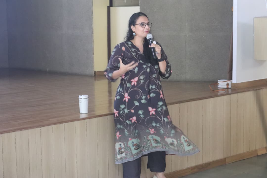 Arsha Vidya Mandir: Cambridge curriculum