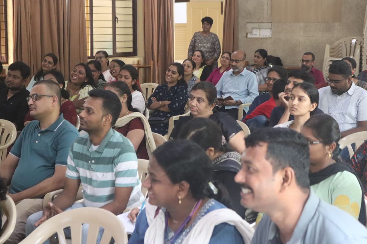 Arsha Vidya Mandir: Cambridge curriculum