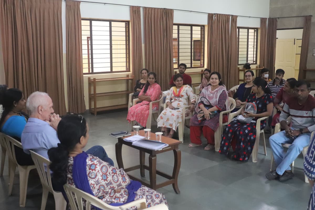 Arsha Vidya Mandir: Cambridge curriculum